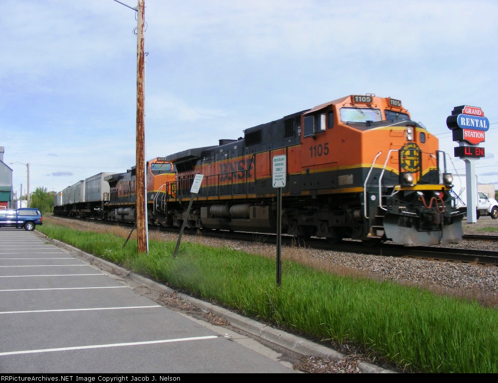 BNSF 1105